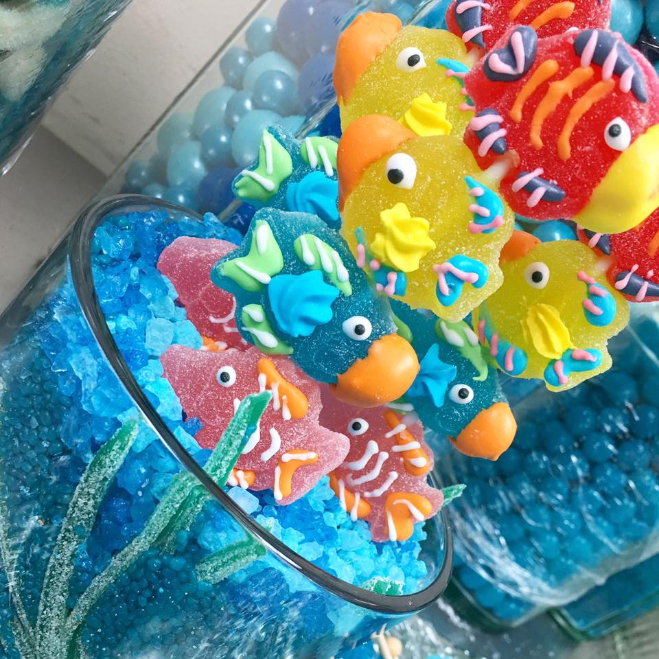 WEDDING & CANDY BUFFET, BLUE GUMBALLS from Miami Candies Sweets ...