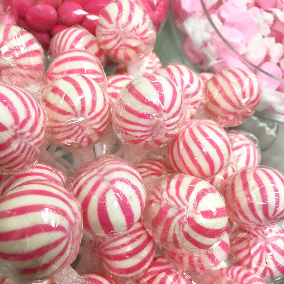 WEDDING & CANDY BUFFET, PINK GUMBALLS from Miami Candies Sweets ...